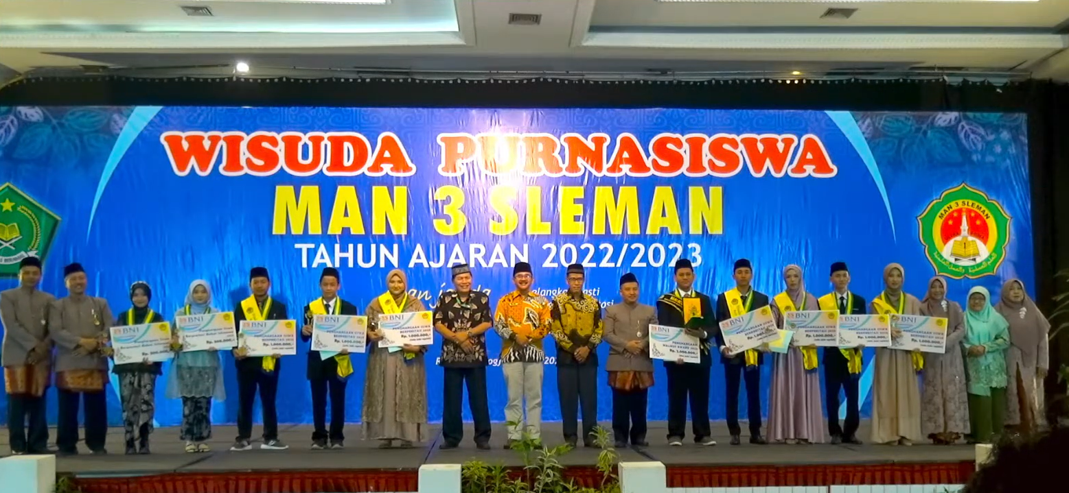 Wisuda Purnasiswa MAN 3 Sleman dan Penganugerahan Siswa Berprestasi ...