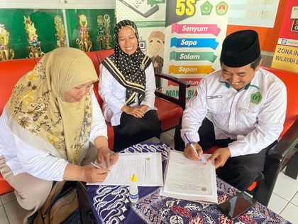 Serah Terima Ribuan Buku Perpustakaan MAN 3 Sleman Kepada MA Raudhatul ...