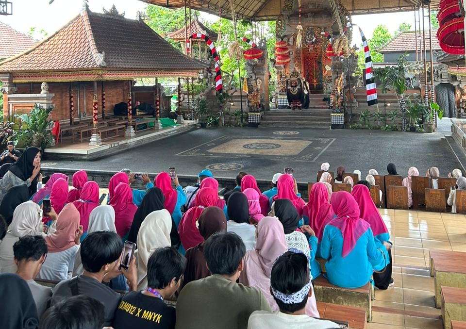 Kegiatan GALAKSI MAN 3 Sleman Ajak Siswa Mengenal Kearifan Lokal Bali ...