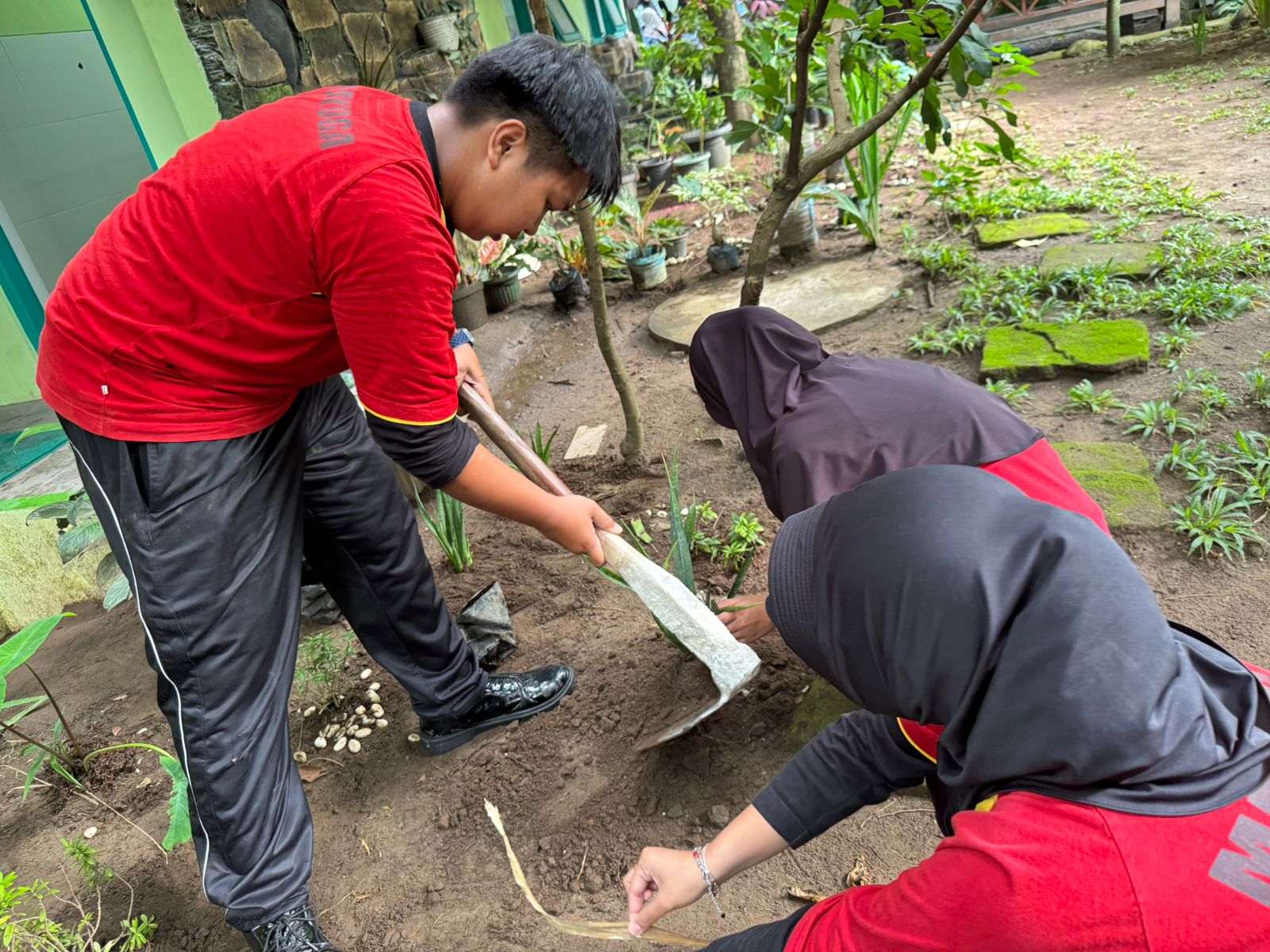 Program GEMILANG, Langkah Nyata MAN 3 Sleman Wujudkan Madrasah Bersih ...