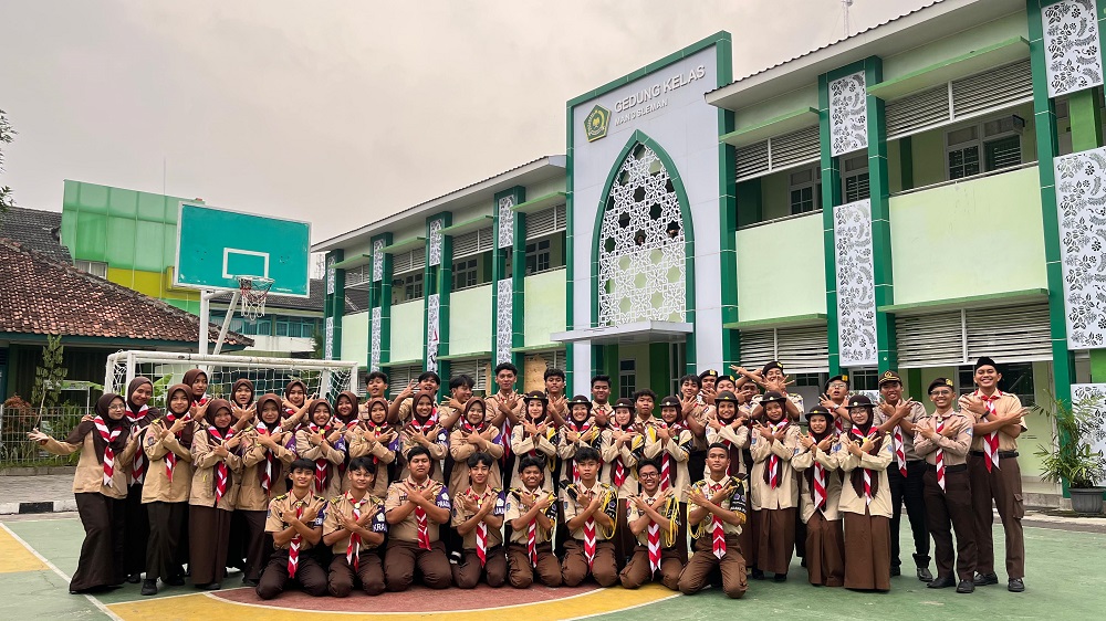 Strengthening Scout Brotherhood: MAN 2 Yogyakarta Visits MAN 3 Sleman ...