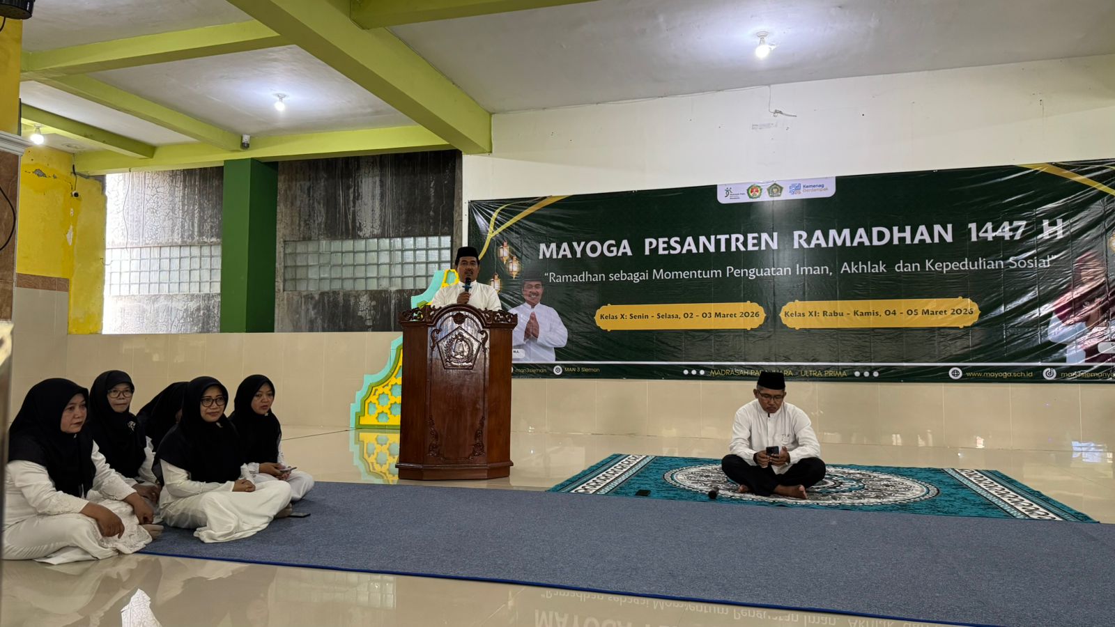 Kepala MAN 3 Sleman Resmi Buka Kegiatan Mayoga Pesantren Ramadhan 1447 ...